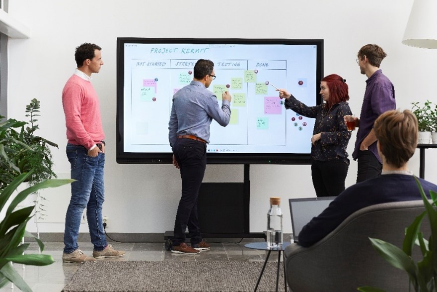 TV vs. Interactive Touch Display? How to Choose?